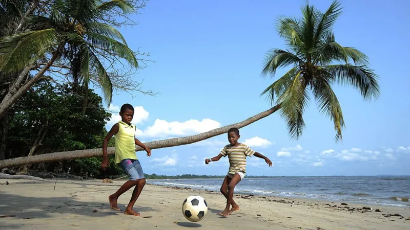 No foreign holidays for Gabon government officials | The Business Executive